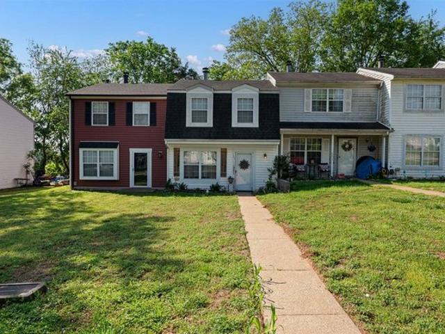 125 Pebble Ct, Bowling Green, KY 42101