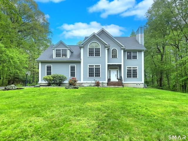 125 Peck Hill Rd, Woodbridge, CT 06525