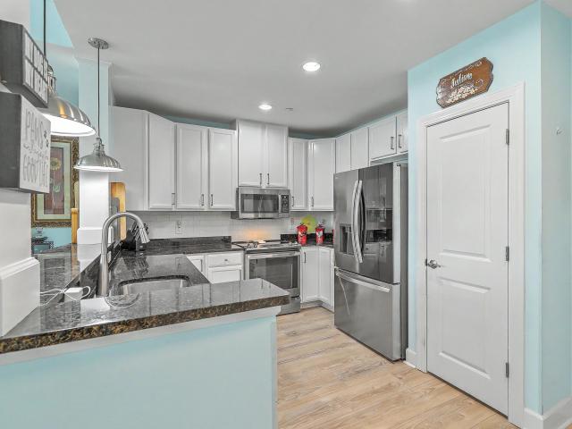 125 Pier View St, Unit 206, Charleston, SC 29492 | MLS #26011
