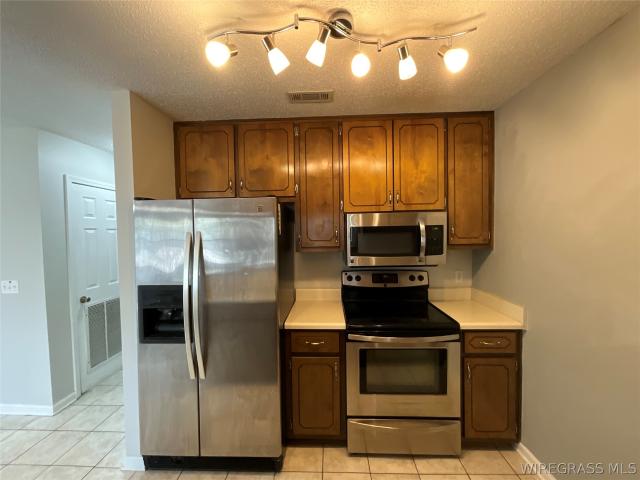 125 Pineridge Drive