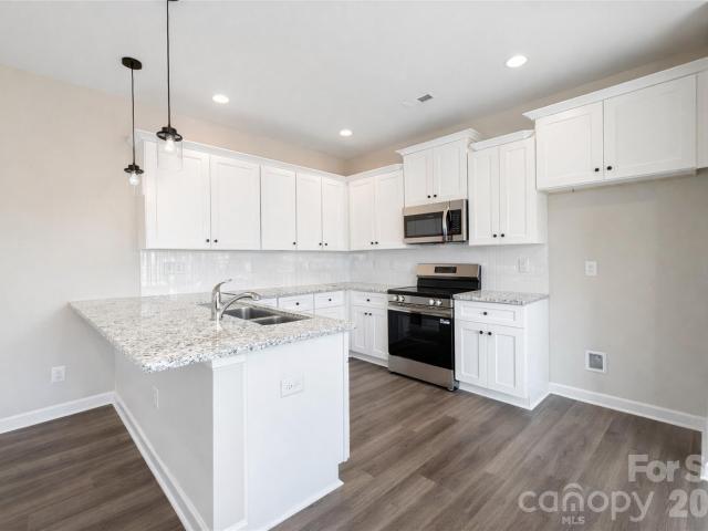 125 Pinnacle Crossing