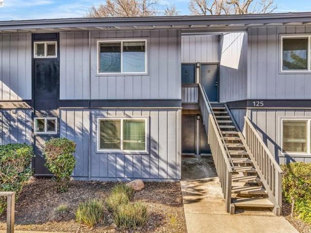 125 Player Ct Apt 3, Walnut Creek, CA 94598