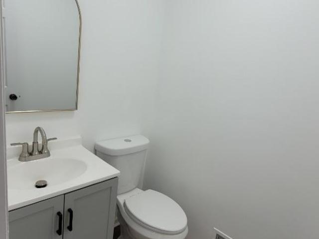125 Riva Dr