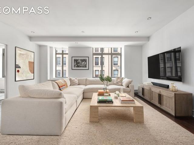 125 W 22nd St Apt 9C, Manhattan, NY 10011