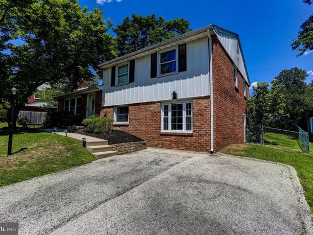 125 W Thomson Ave, Springfield, PA 19064