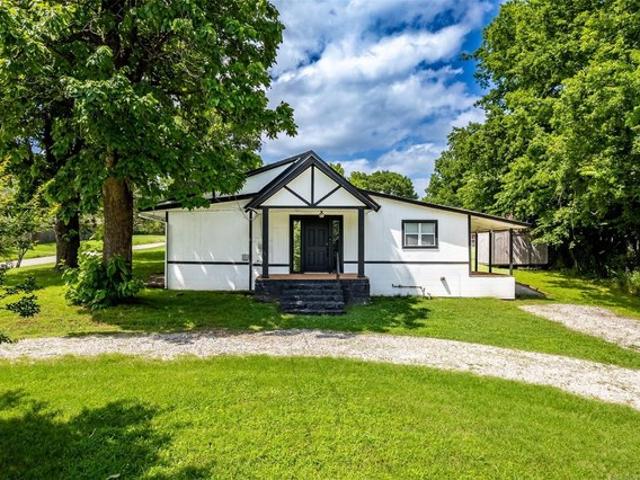 125 W Walnut St, Coweta, OK 74429