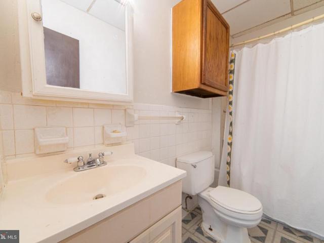 125 W Commerce Street # 2