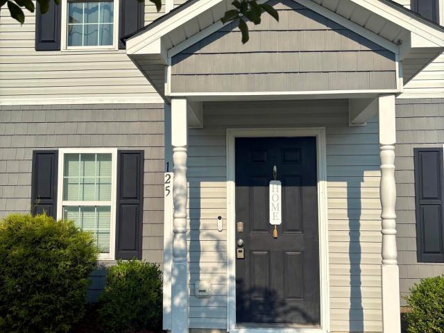 125 W Murrow Lane