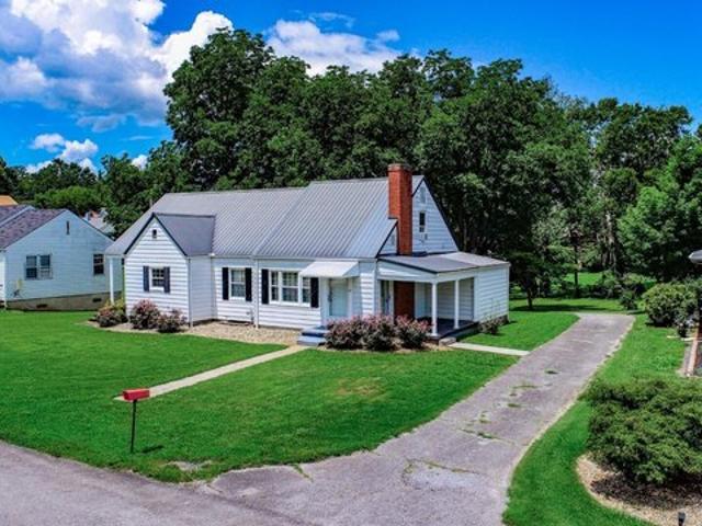 125 Washington Ave, Newport, TN 37821