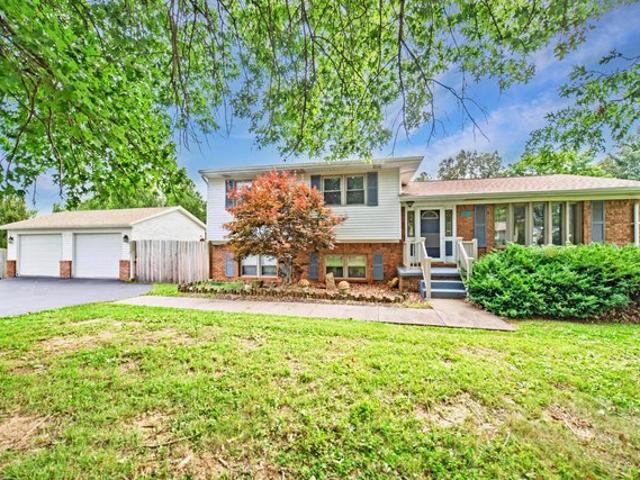 125 Whipporwill Dr, Marion, KY 42064