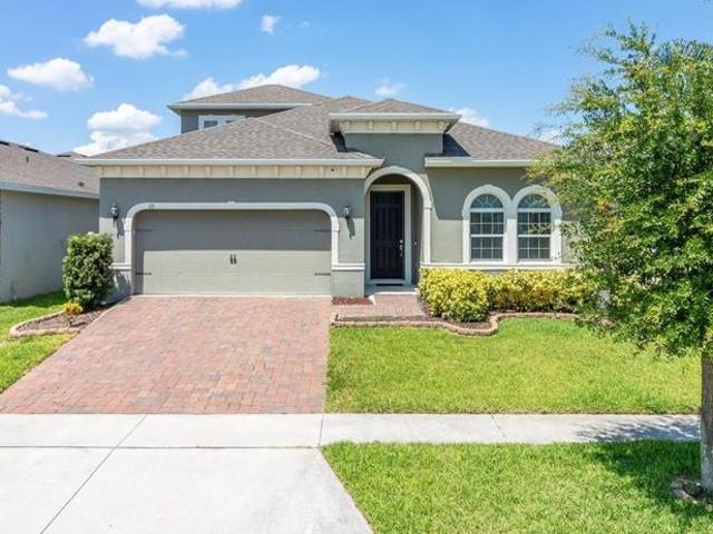 125 Whirlaway Dr, Davenport, FL 33837