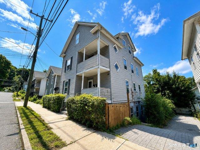 125 Willow St, Meriden, CT 06450