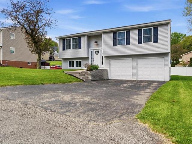 125 Wren Way, Washington, PA 15301