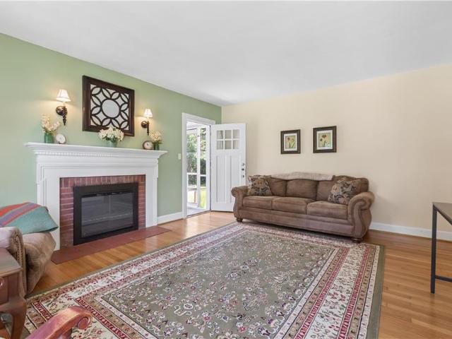 125 Wythe Crescent DR