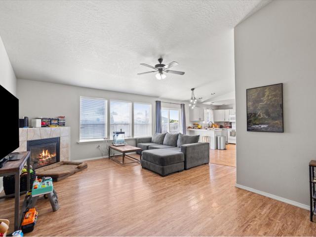 125 teal ct