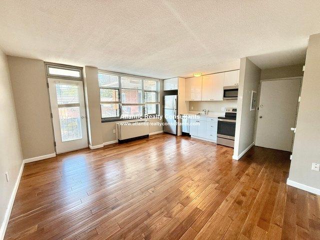 125 Trapelo Rd Unit 140, Belmont, MA 02478