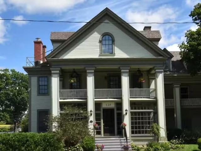 125 UNION Avenue, C202, Saratoga Springs, NY 12866