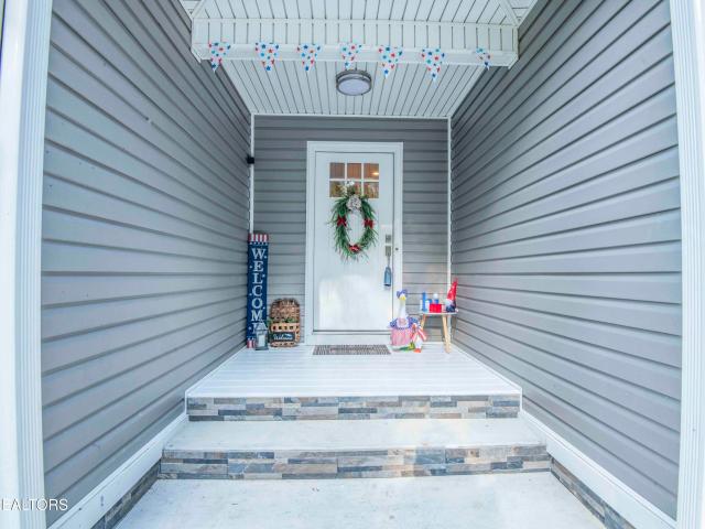125 Van Stowe Rd