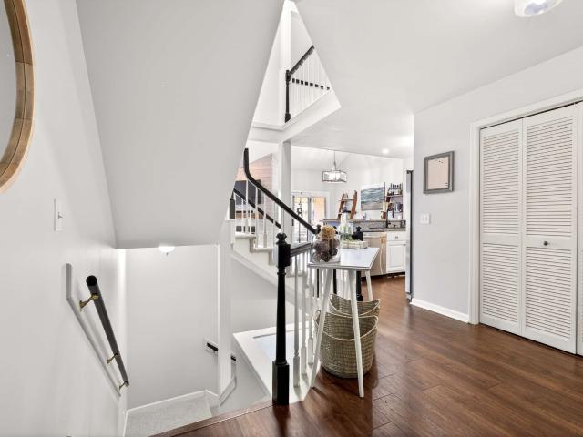 125 Villa View Ct