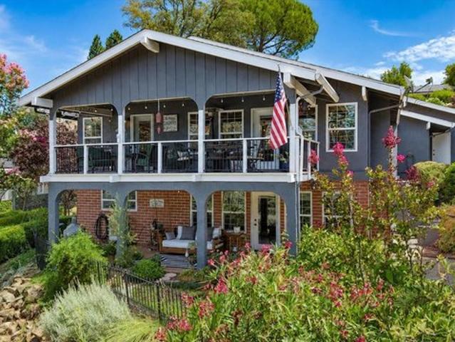 12640 Torrey Pines Dr, Auburn, CA 95602