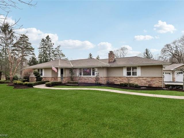 12640 Rockhaven Rd, Chesterland, OH 44026