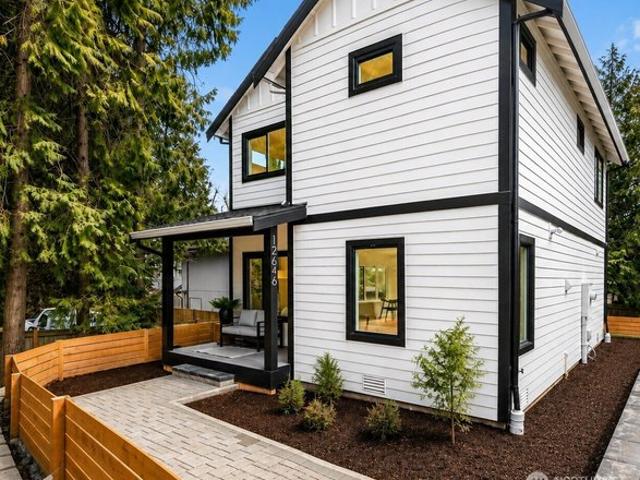12646 NE 80th St, Kirkland, WA 98033