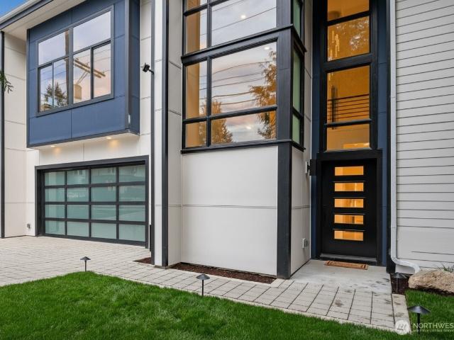 12648 NE 80th St, Kirkland, WA 98033 | MLS #2502 | Compass