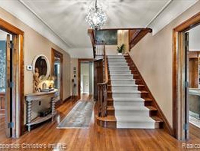 1264 Buckingham Road