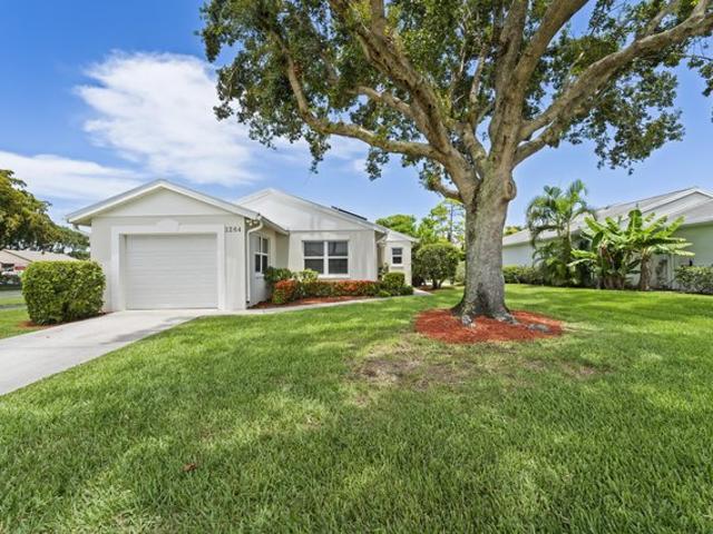 1264 Pine Sage Cir, West Palm Beach, FL 33409