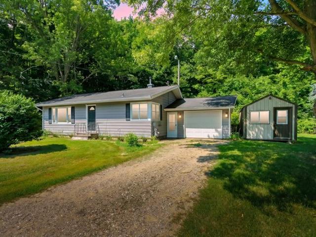 1264 St S, Allegan, MI 49010