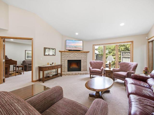 1264 Silverthorn Drive