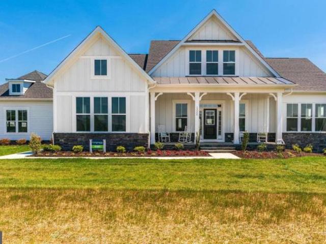 12650 Popes Head Rd, Clifton, VA 20124