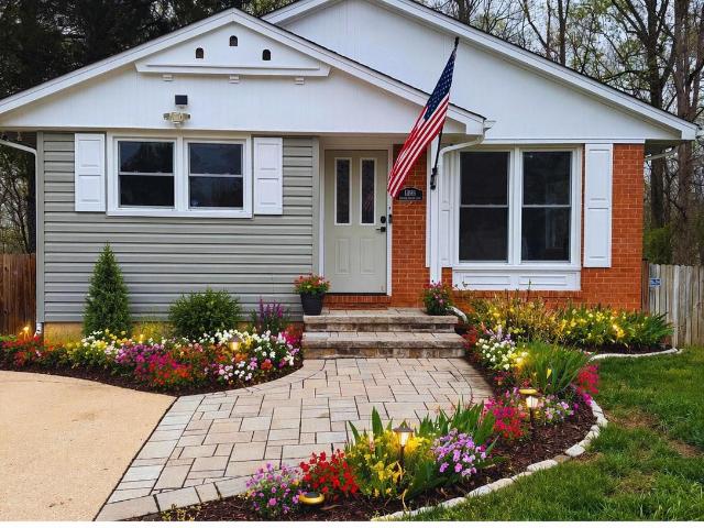 12655 Valleywood Dr, Woodbridge, VA 22192 | Compass