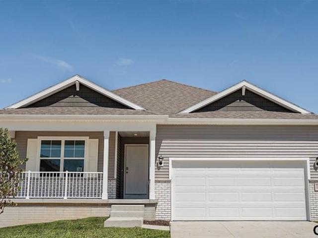 12656 S 205th Ave, Gretna, NE 68028