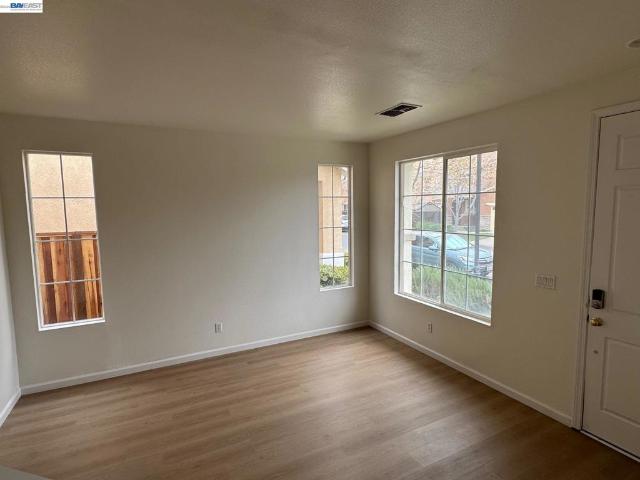 1265 Alder Creek Cir