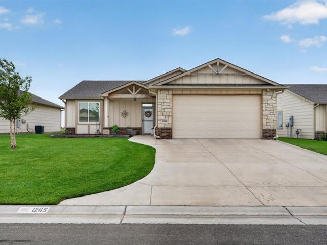 1265 E Park Glen Ct, Clearwater, KS 67026