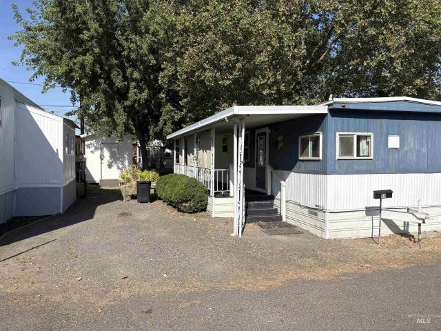 1265 Elm Street 30