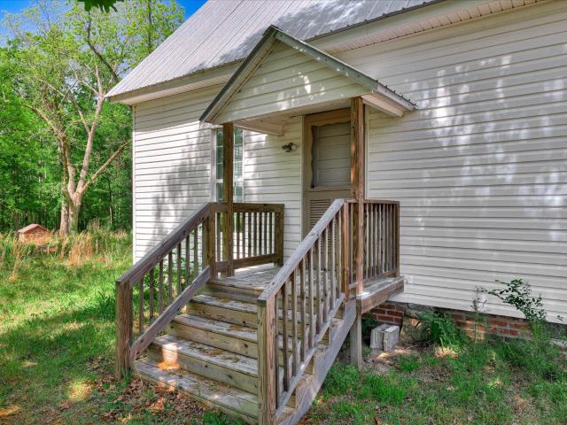 1265 Gills Point Road