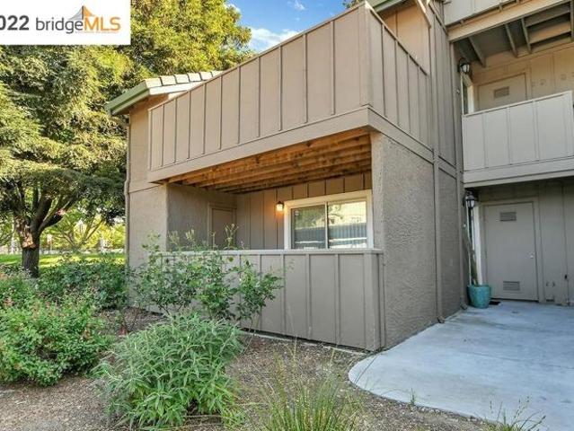 1265 Lakeview Cir Pittsburg, CA 94565