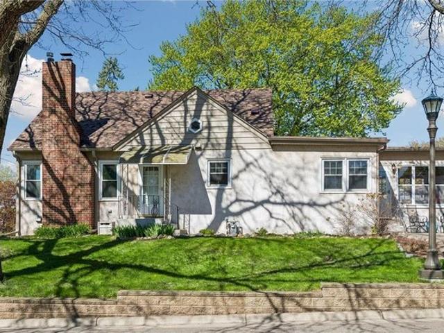 1265 Schletti St, Saint Paul, MN 55117