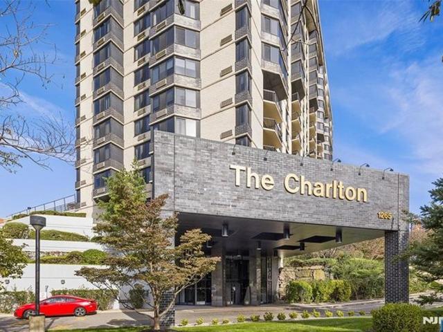 1265 15th St Apt 14C, Fort Lee, NJ 07024