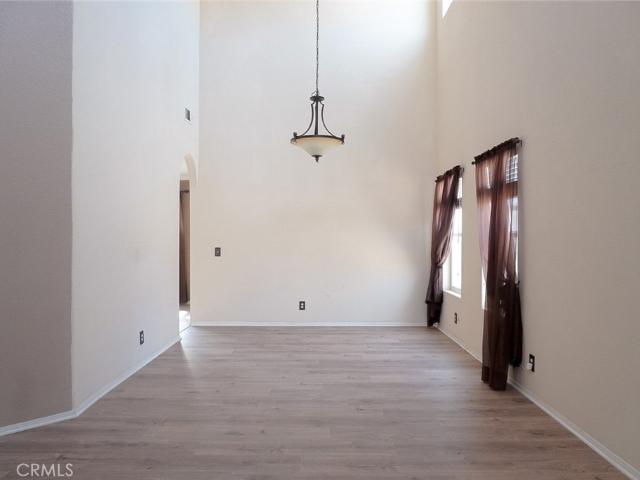 12661 Shorewood