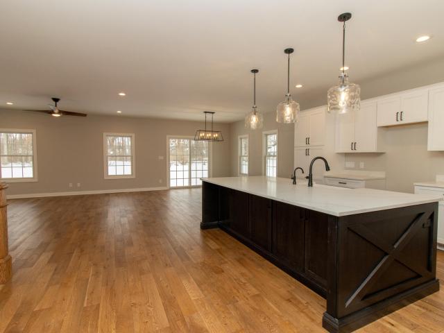12662 Creekside Drive