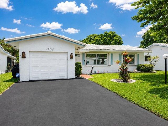 1266 NW 82nd Ave, Plantation, FL 33322