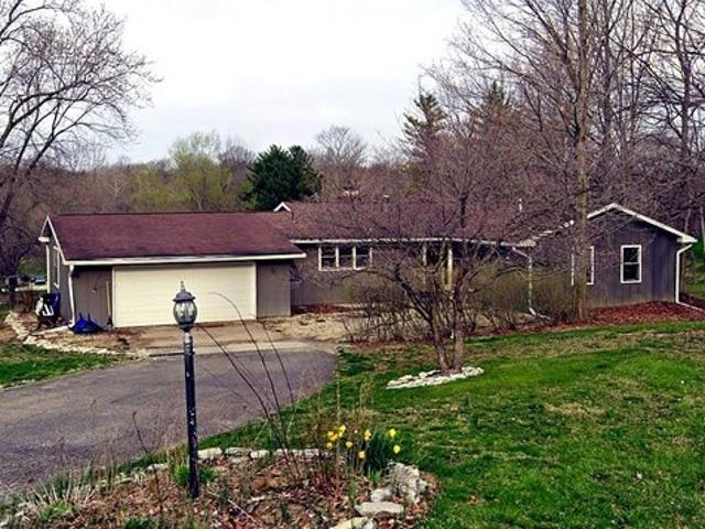 1266 N Crestview Dr, Peru, IN 46970