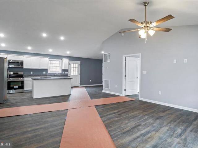 1266 Old Oak Lane