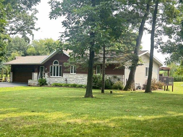 1266 Clairville Rd, Oshkosh, WI 54904