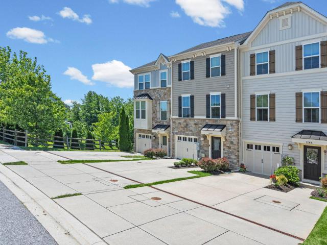 1266 Colonnade Lane