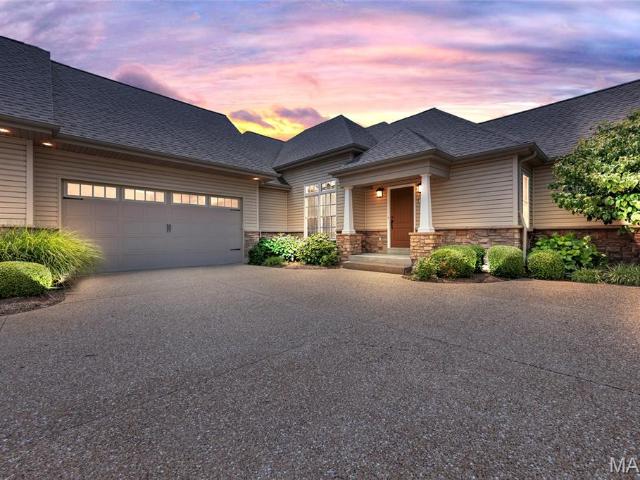 1266 Harmony Lake Dr, St. Peters, MO 63376 | MLS #26019