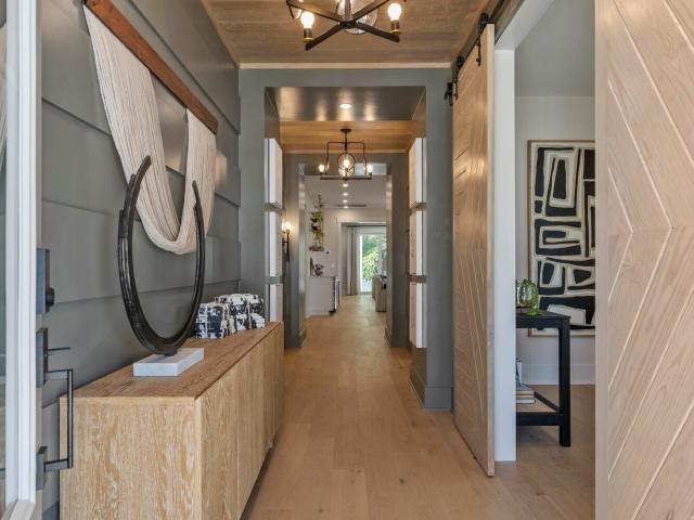 1266 Harriman Lane